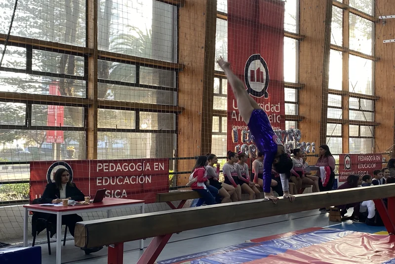 EFI UNAB realizó Encuentro de Gimnasia Artística Femenina